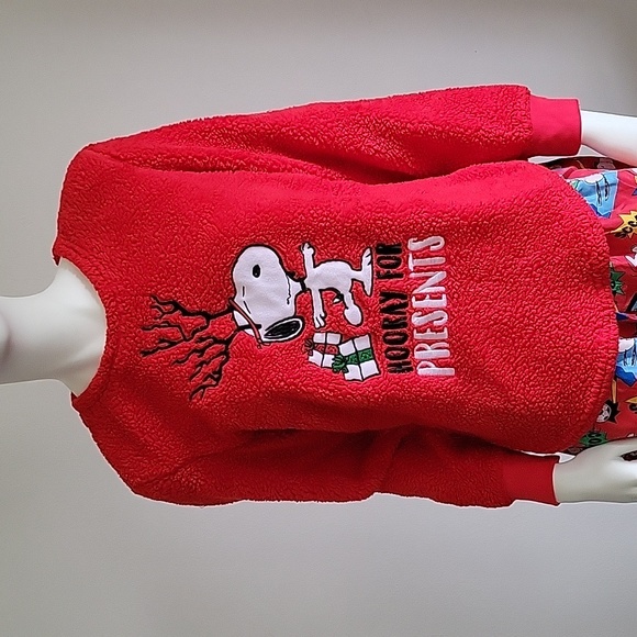 Peanuts | Intimates & Sleepwear | Fuzzy Fleece Snoopy Pajama Top | Poshmark